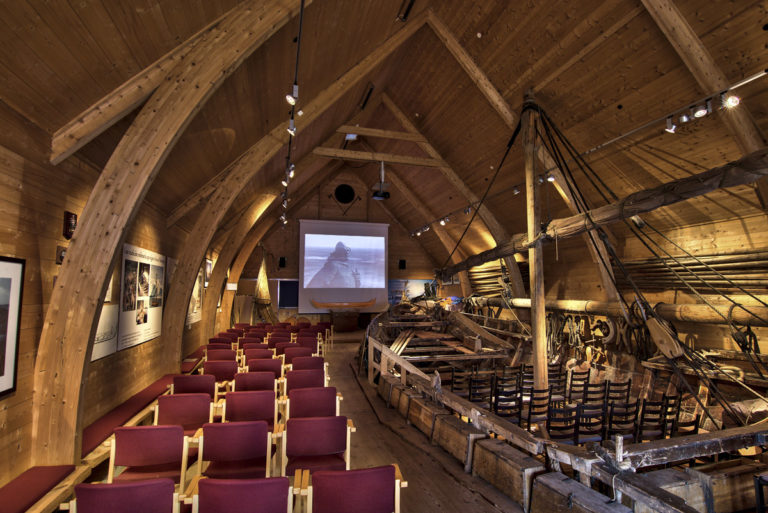 Historiefortelling & film i Saga Siglar Hall - Håholmen